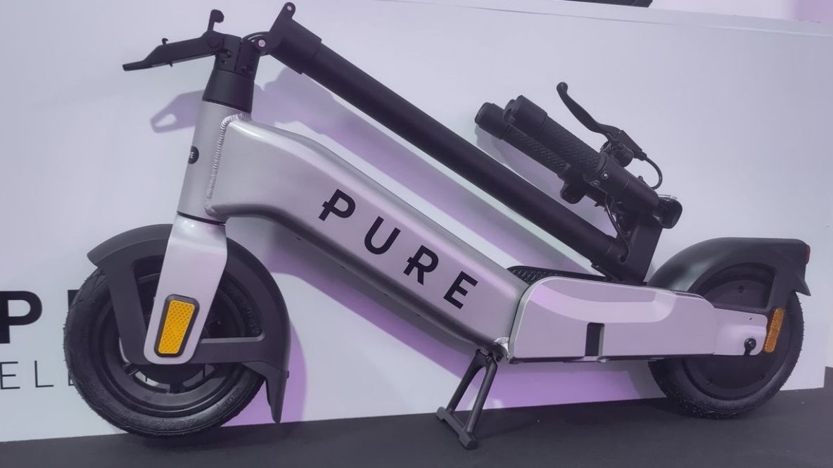 PURE presenta sus nuevos patinetes Advance y Advance Flex